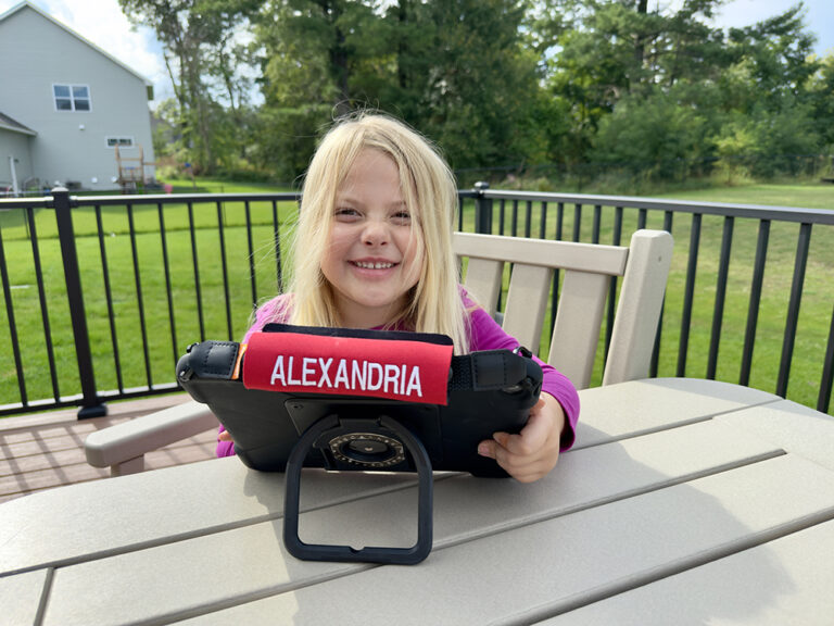 Personalice su QuickTalker Freestyle con un quickWRAP - AbleNet | SupportHub